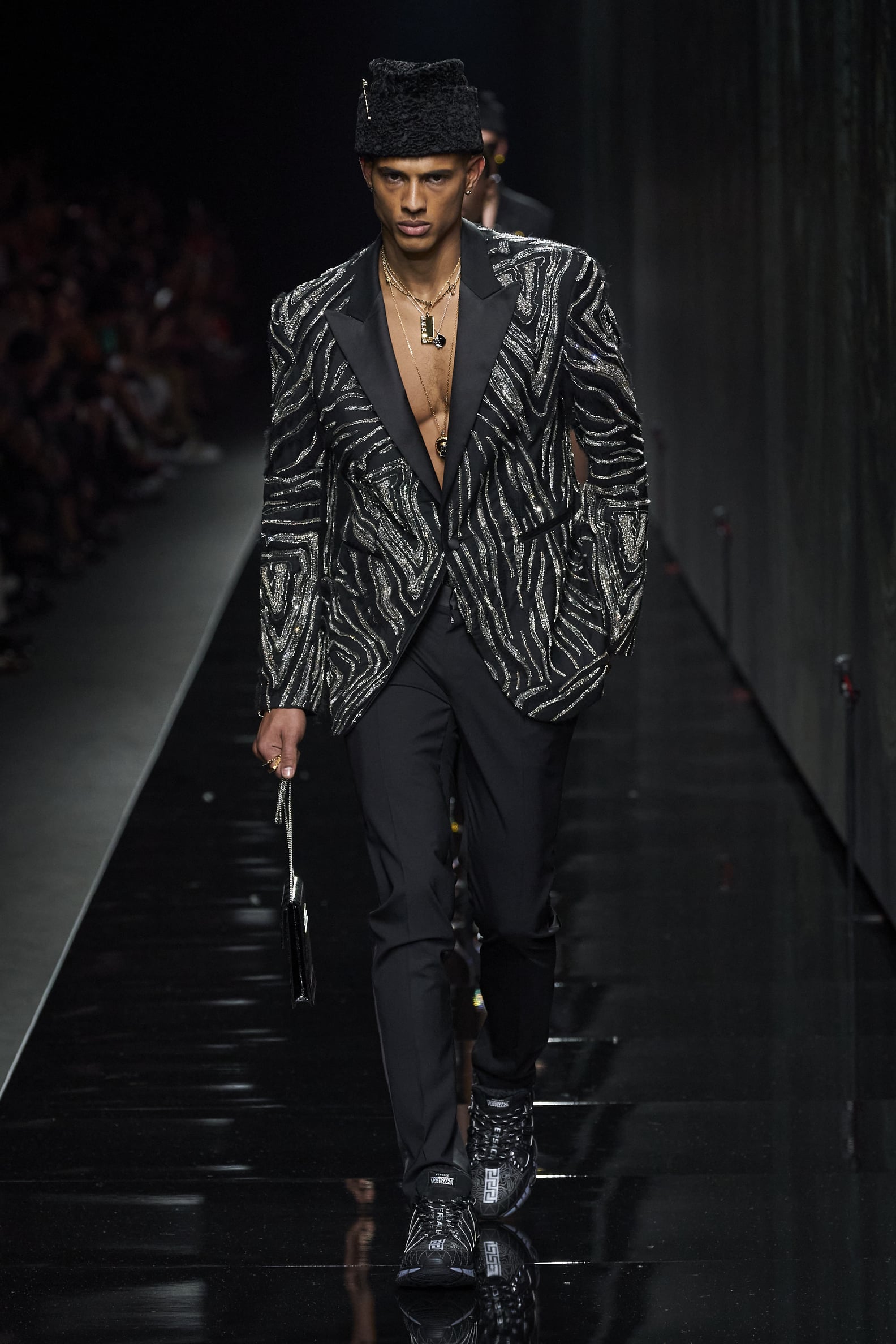 Versace's Fall/Winter 2020 Runway Show at Milan Fashion Week | PS Fashion