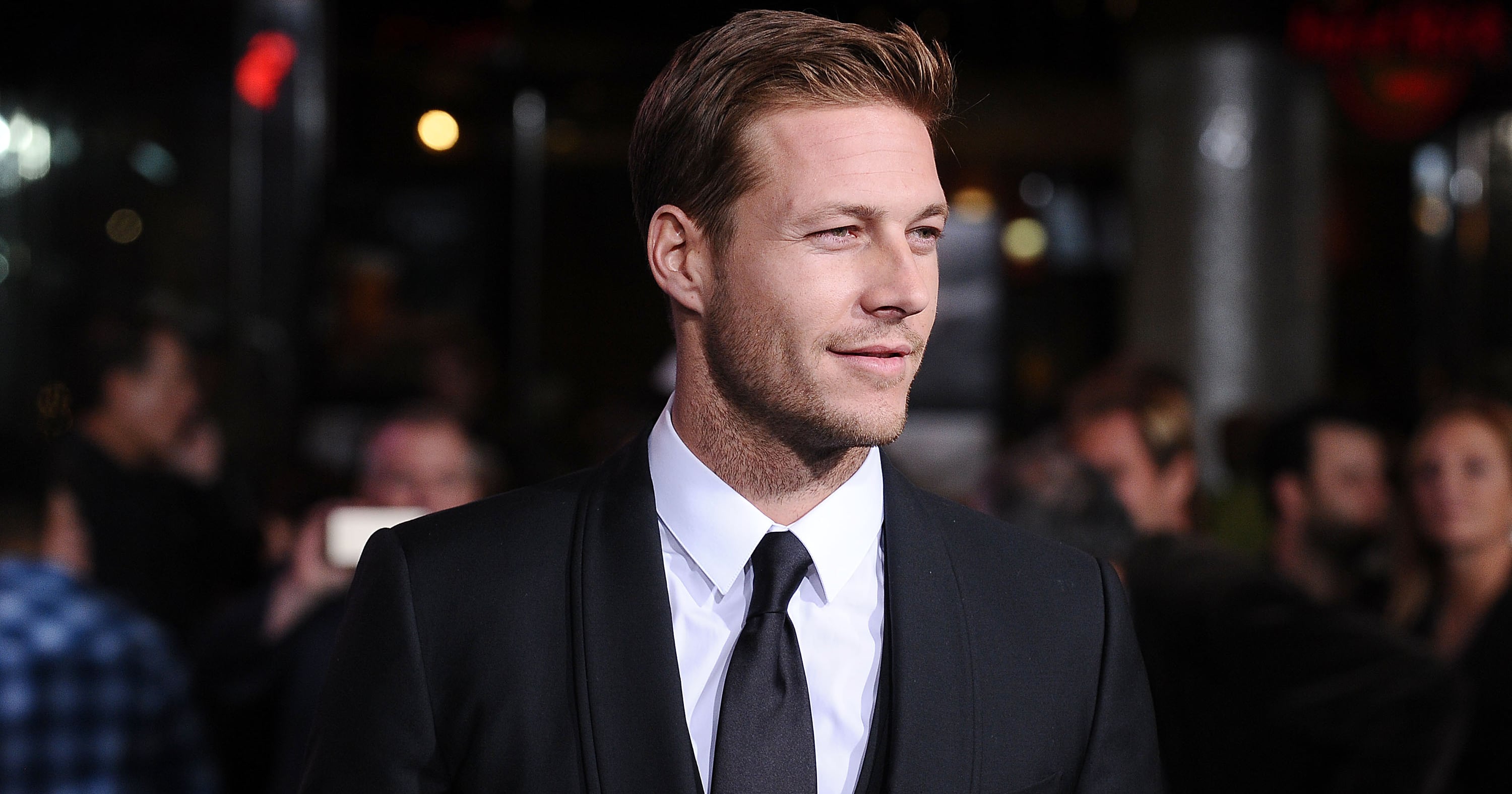 Get to Know Luke Bracey From Netflix's Holidate | POPSUGAR Celebrity