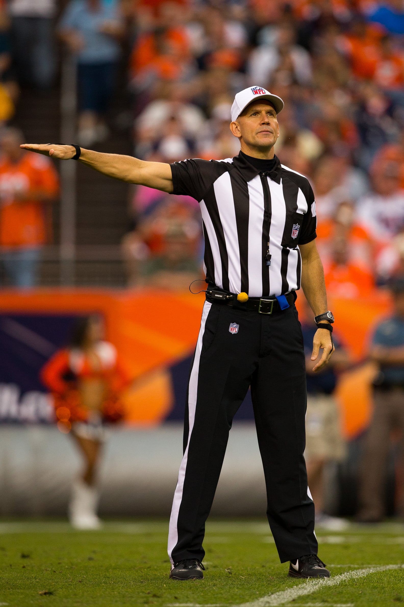 Super Bowl 50 Hot Referee Clete Blakeman | PS Love
