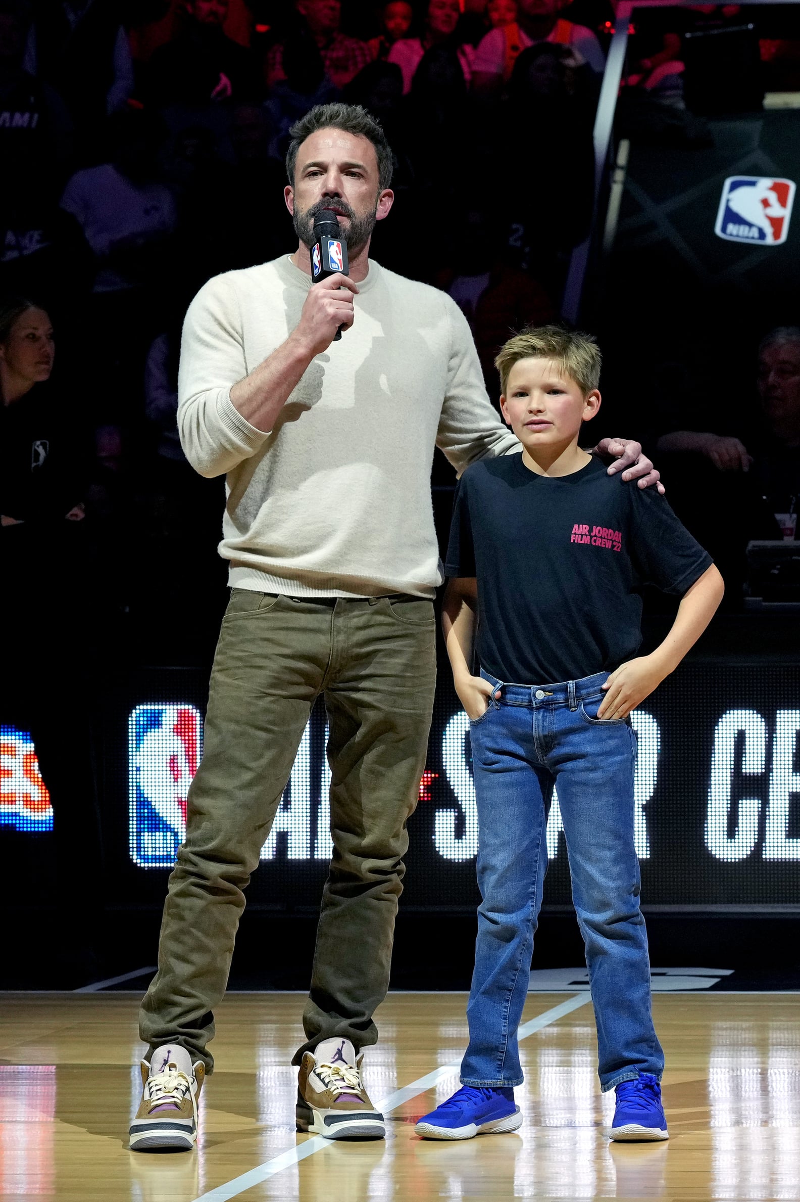 Ben Affleck and His Son Attend NBA All-Star Celebrity Game | PS Celebrity
