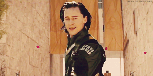 Tom Hiddleston as Loki GIFs | PS Entertainment