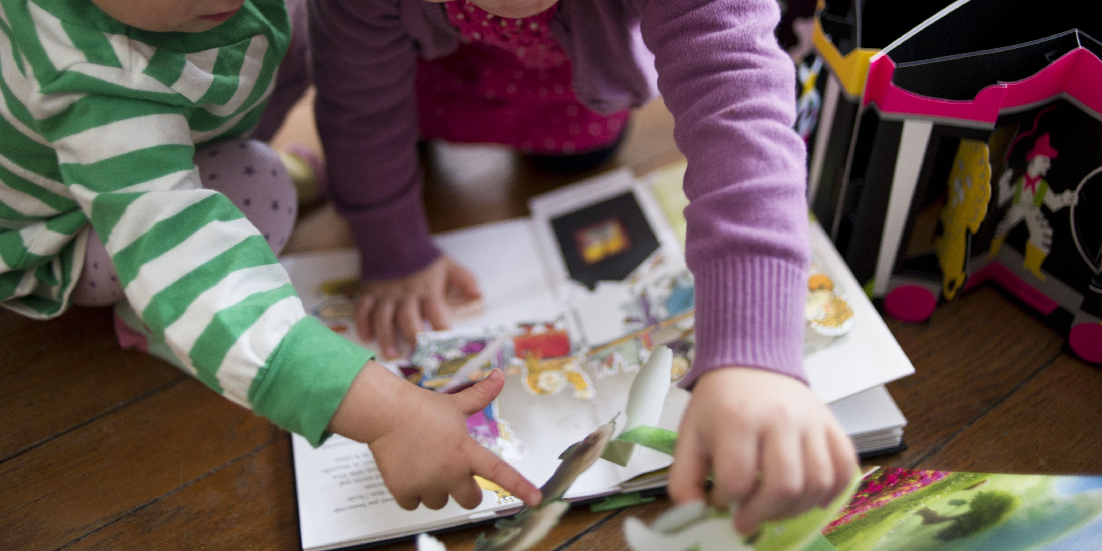 Best Pop-Up Books For Toddlers and Kids | PS Family