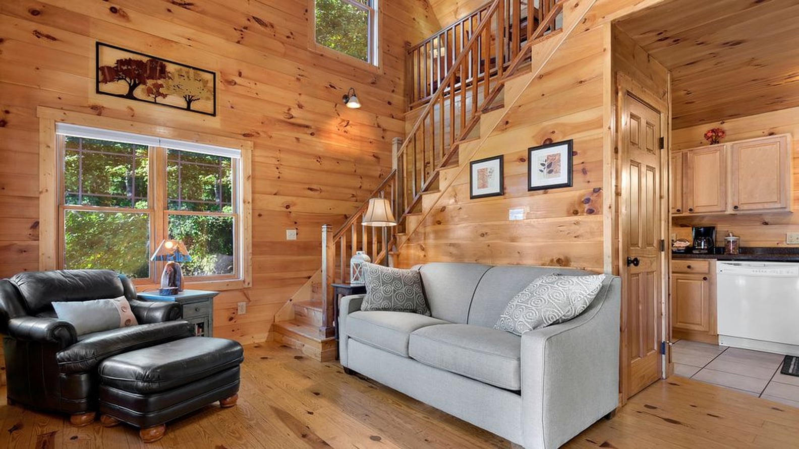 35 Charming Remote Cabin Rentals Across the US | PS Smart Living