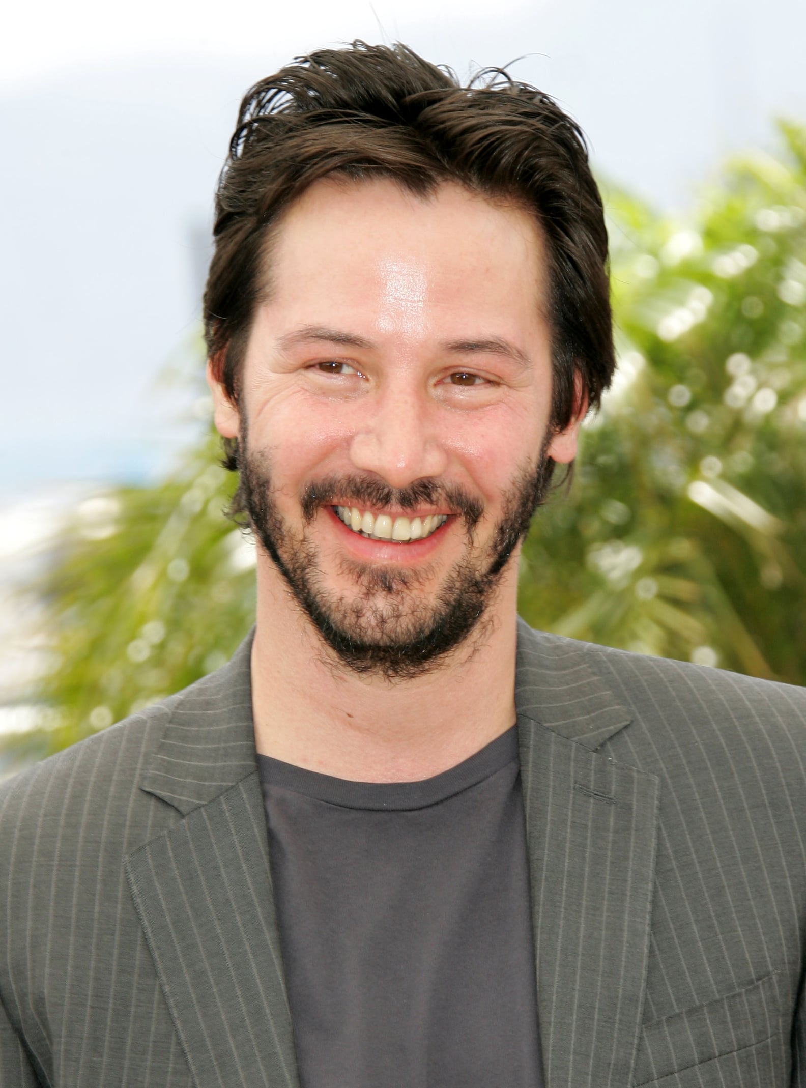 Pictures of Keanu Reeves Smiling | PS Celebrity