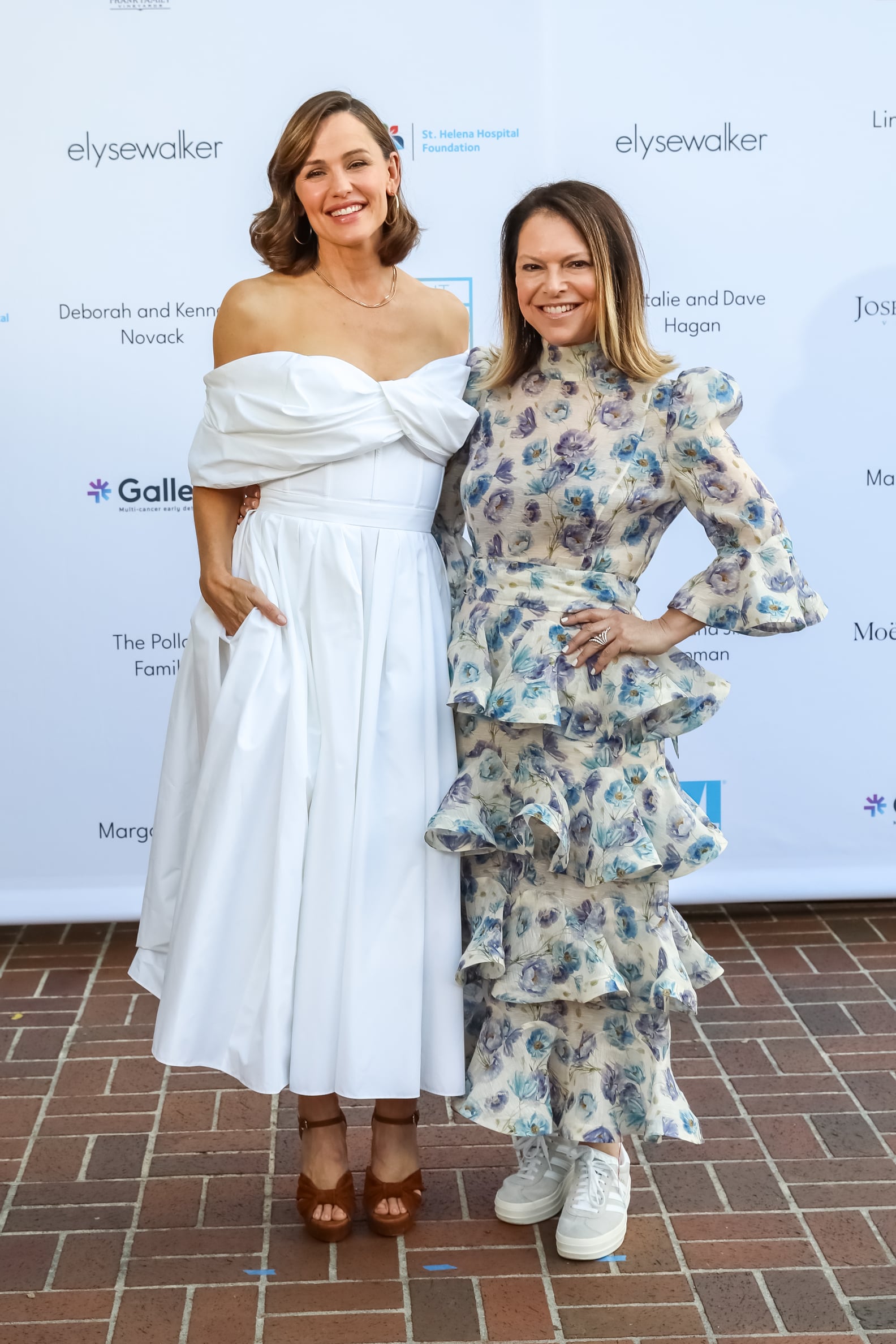 Jennifer Garner's White Alexander McQueen Corset Dress | PS Fashion