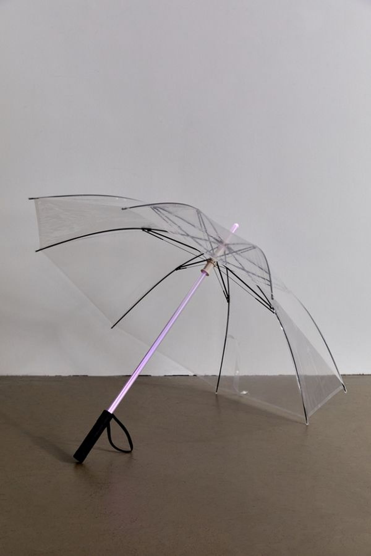 This Light-Up Umbrella Comes With 7 Different Colors | PS Smart Living