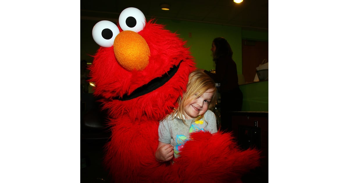 Crime Fighting Elmo | POPSUGAR Smart Living
