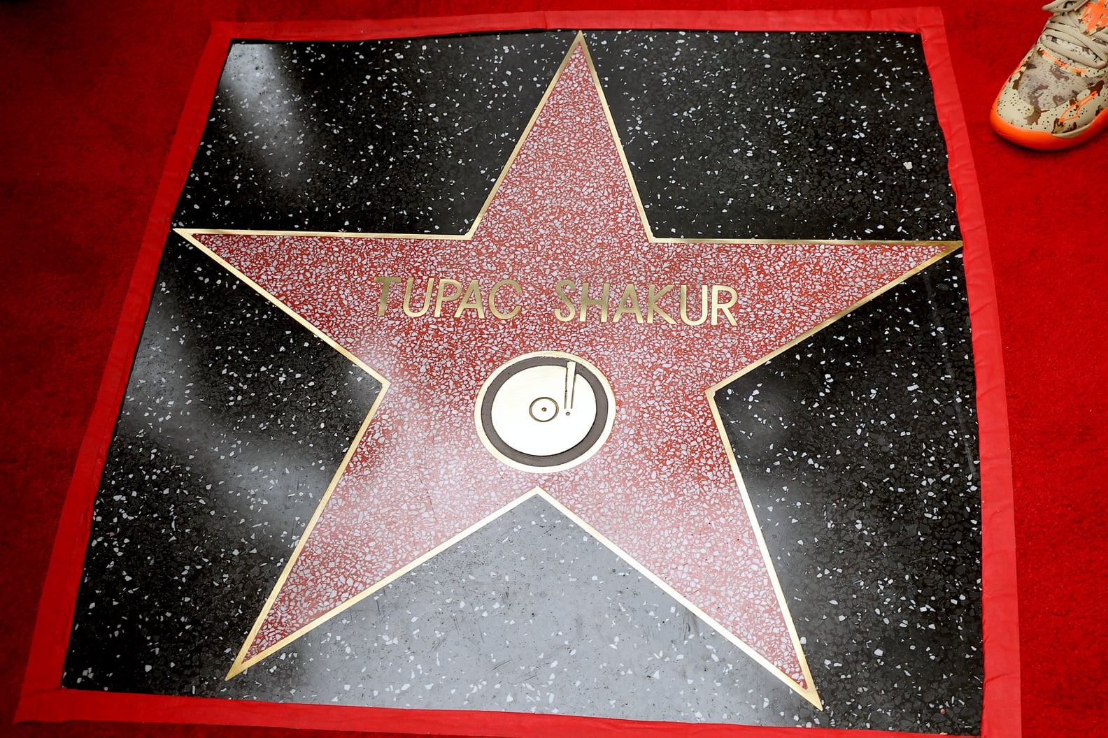 Tupac Shakur Receives Star on Hollywood Walk of Fame | PS Celebrity