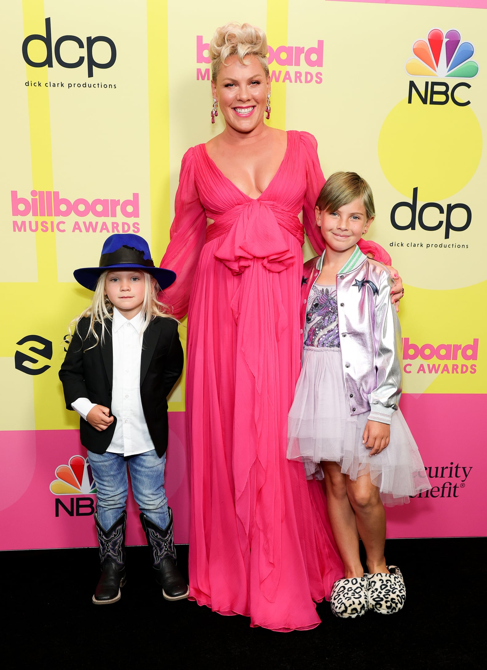 Pink With Her Kids at the 2021 Billboard Music Awards | PS Celebrity