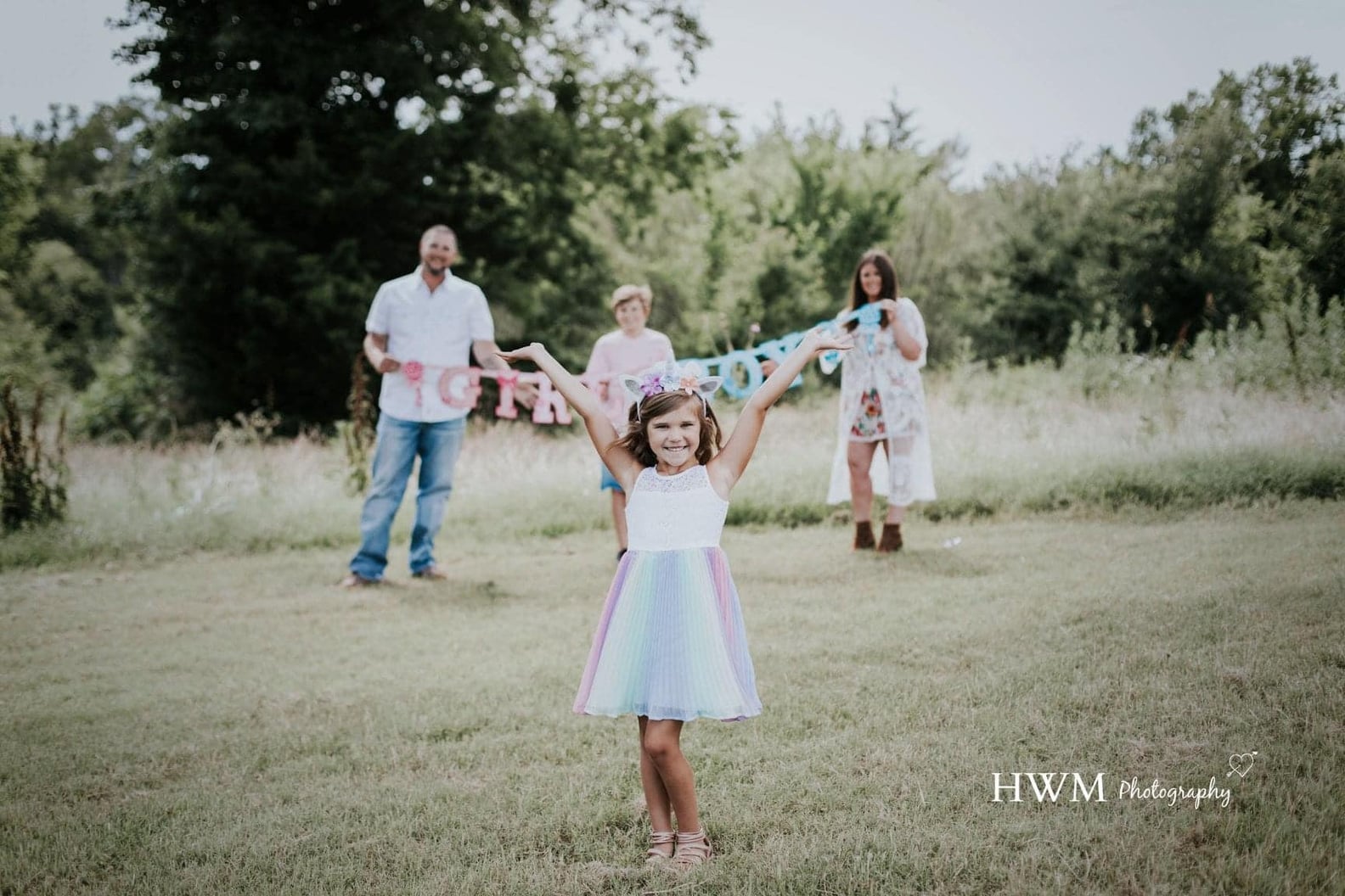 Family Takes Gender-Reveal Photos For Transgender Daughter | PS Family