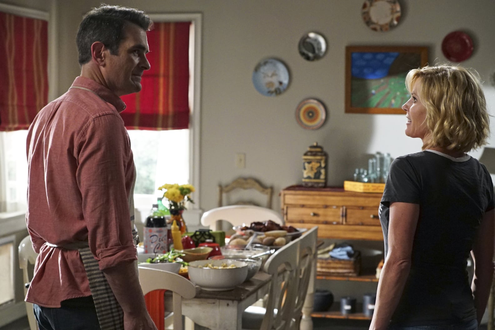 Modern Family Season 7 Premiere Pictures | PS Entertainment