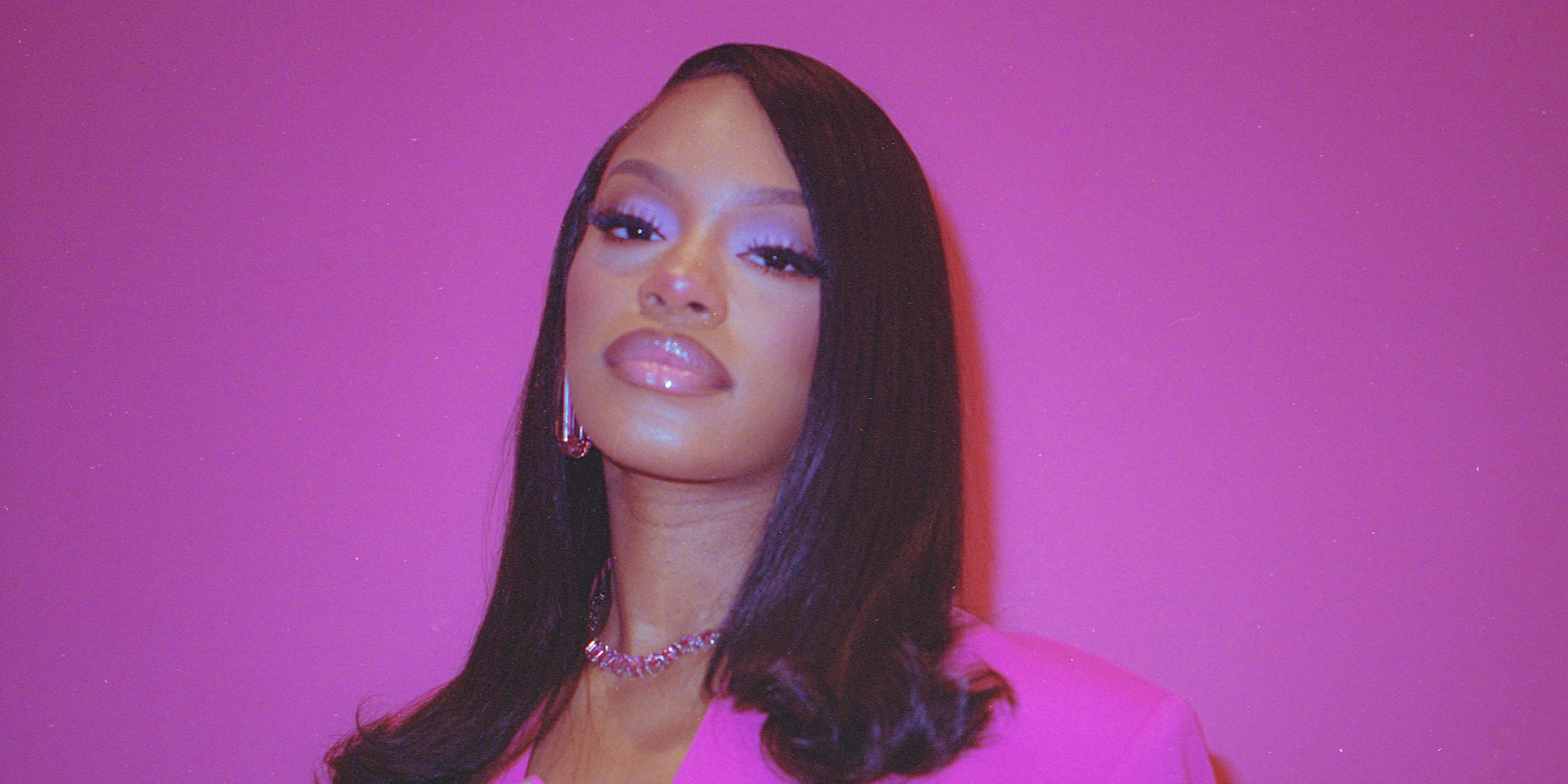 Monaleo Talks Motherhood, Debut LP, and More | PS Entertainment