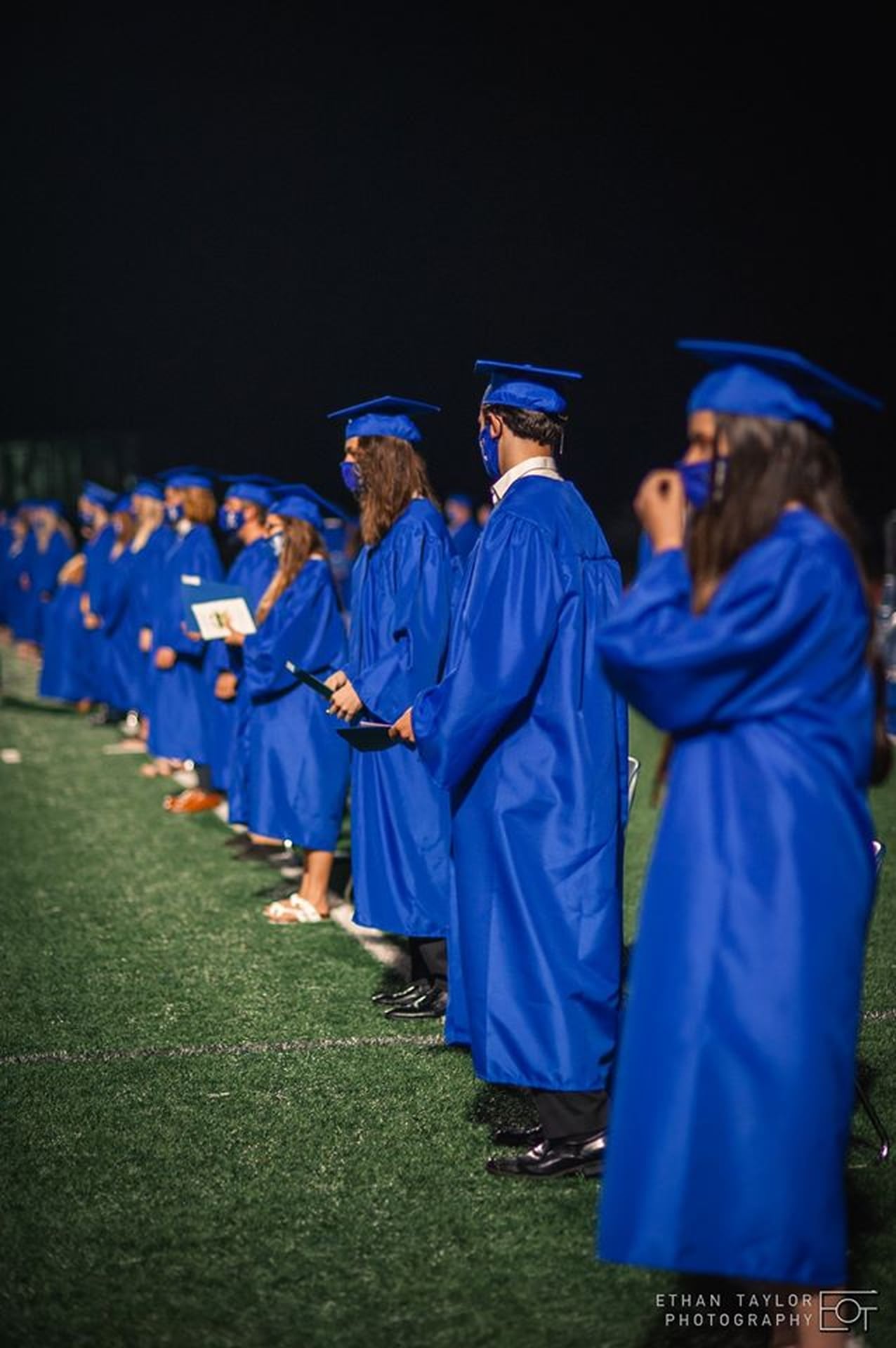 High School Graduation Photos With Social Distancing | PS Family