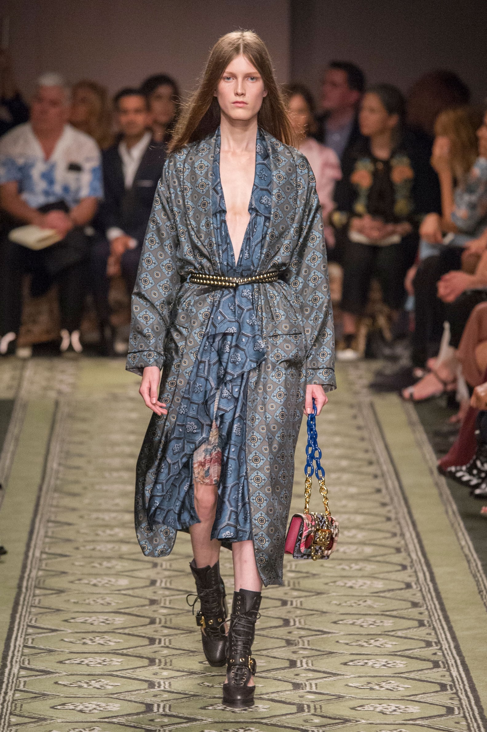 Burberry Runway Show September 2016 | PS Fashion