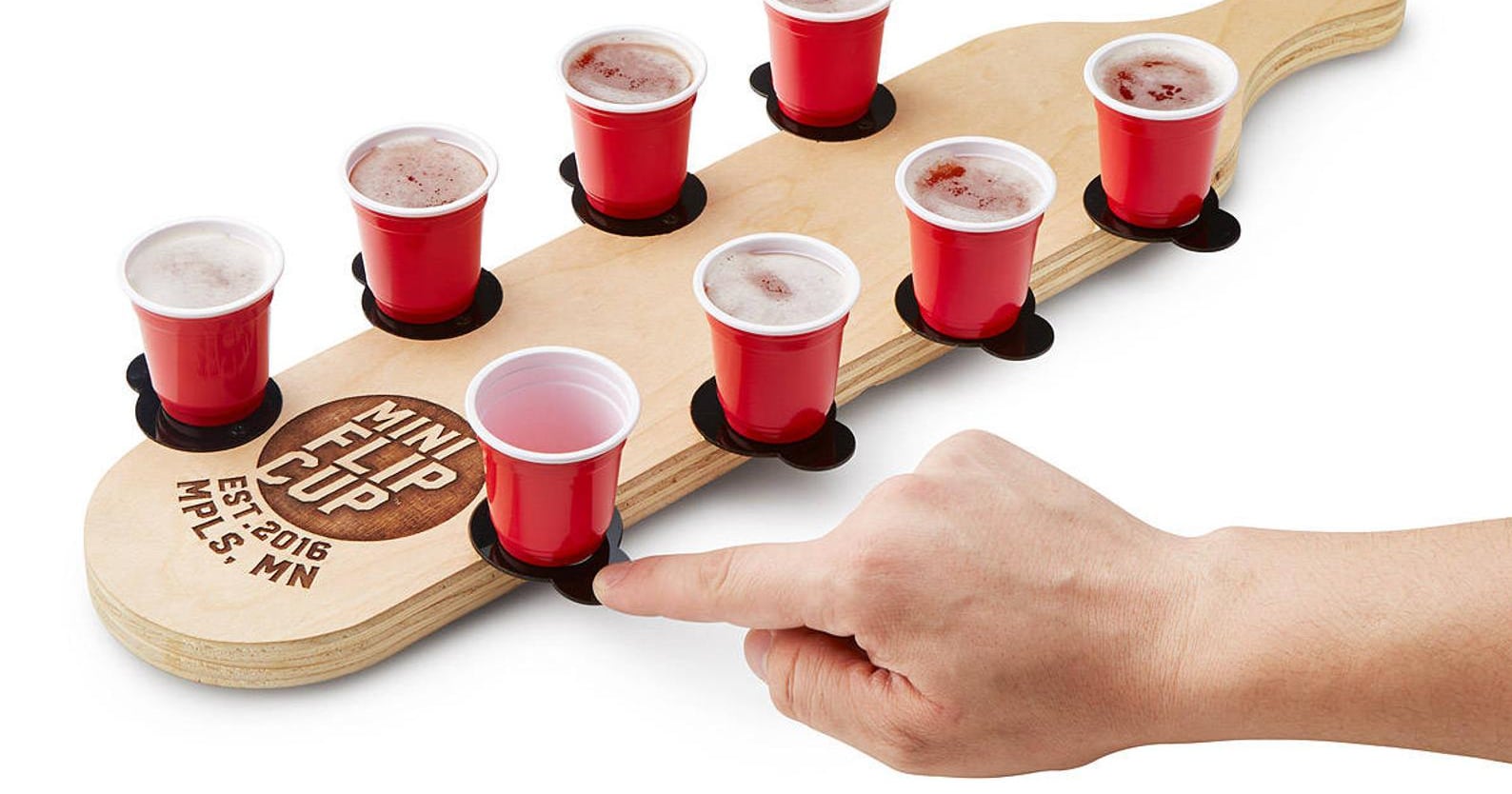 This Mini Flip-Cup Game Comes With Little Red Solo Cups | PS UK Smart ...