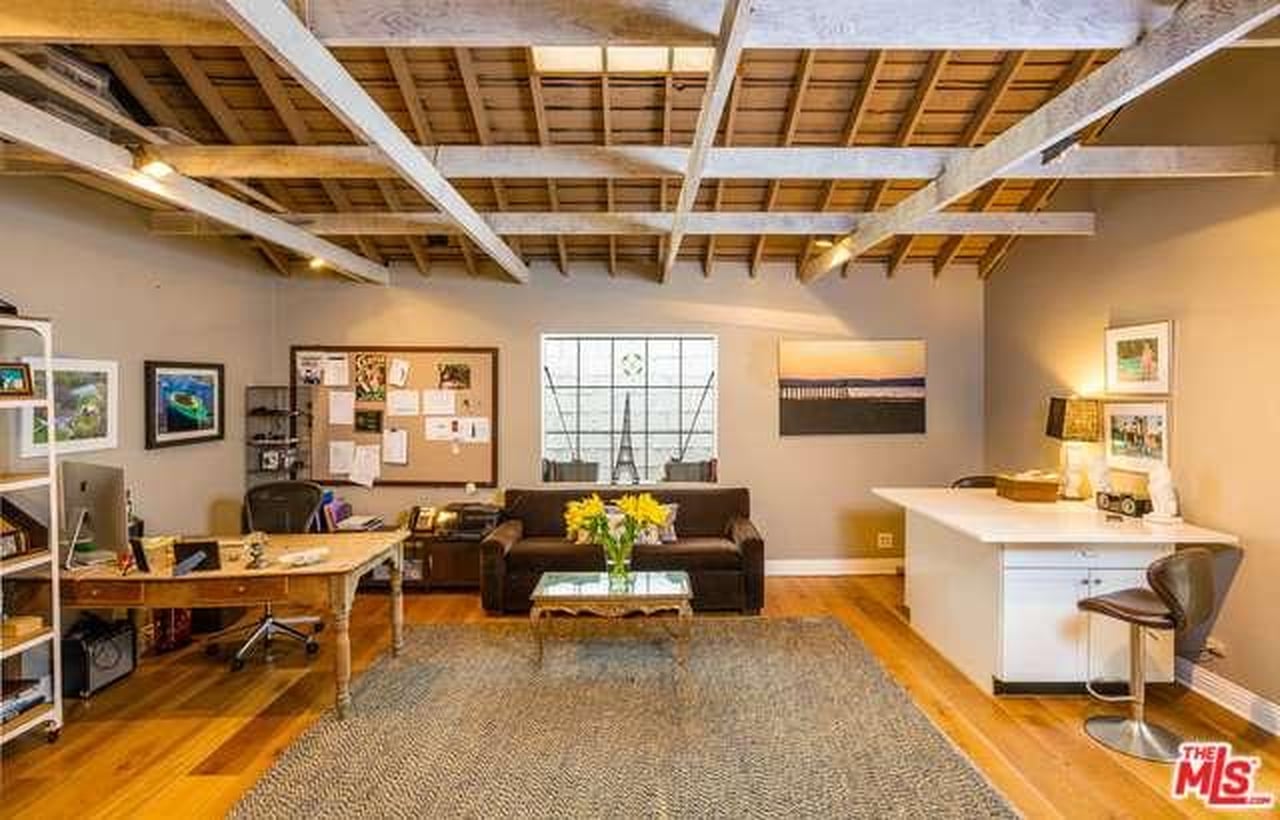 Amy Smart and Carter Oosterhouse Selling Home | PS Home