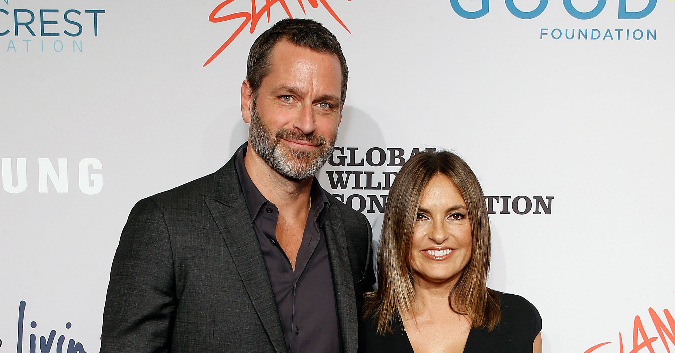 Peter Hermann and Mariska Hargitay at Samsung Charity Gala | POPSUGAR ...