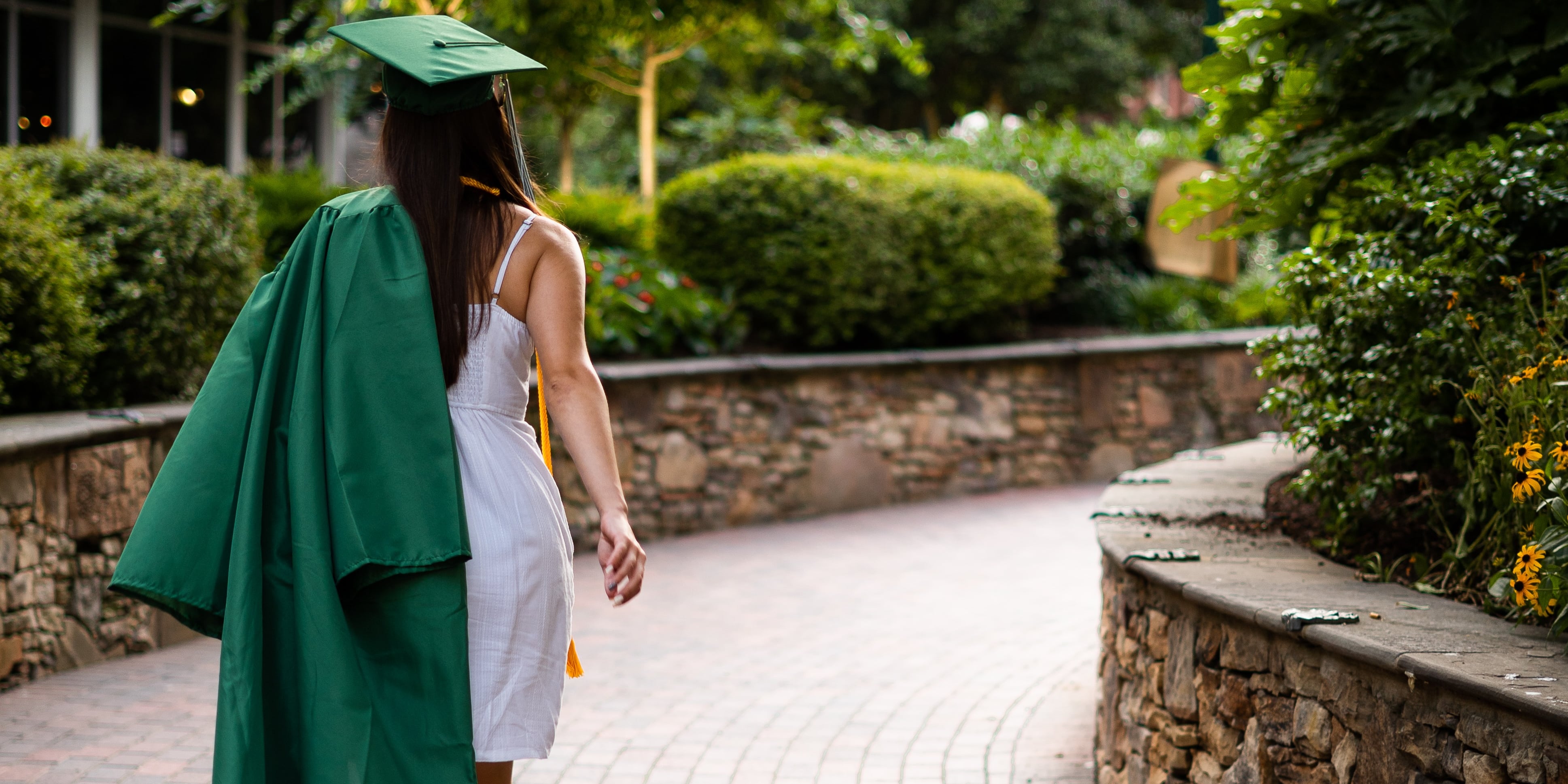 Advice For the Class of 2020 From a Recent College Grad | PS Smart Living