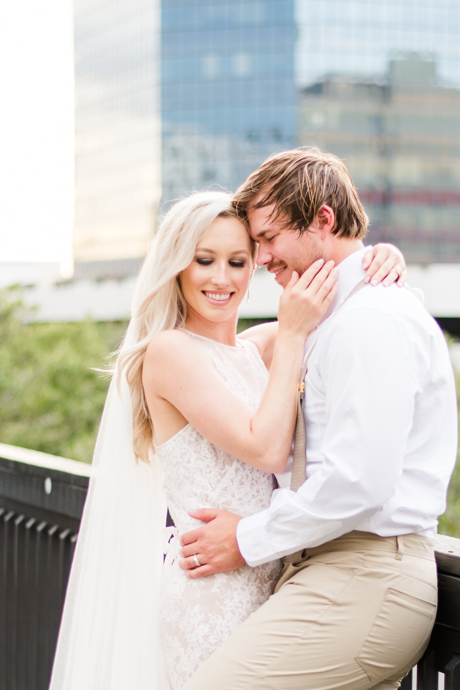 Bride and Groom Photo Ideas | PS Love