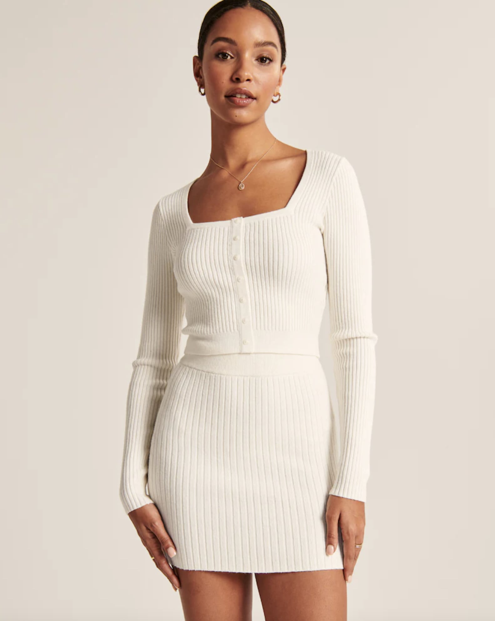 What to Wear on a First Date | PS Fashion