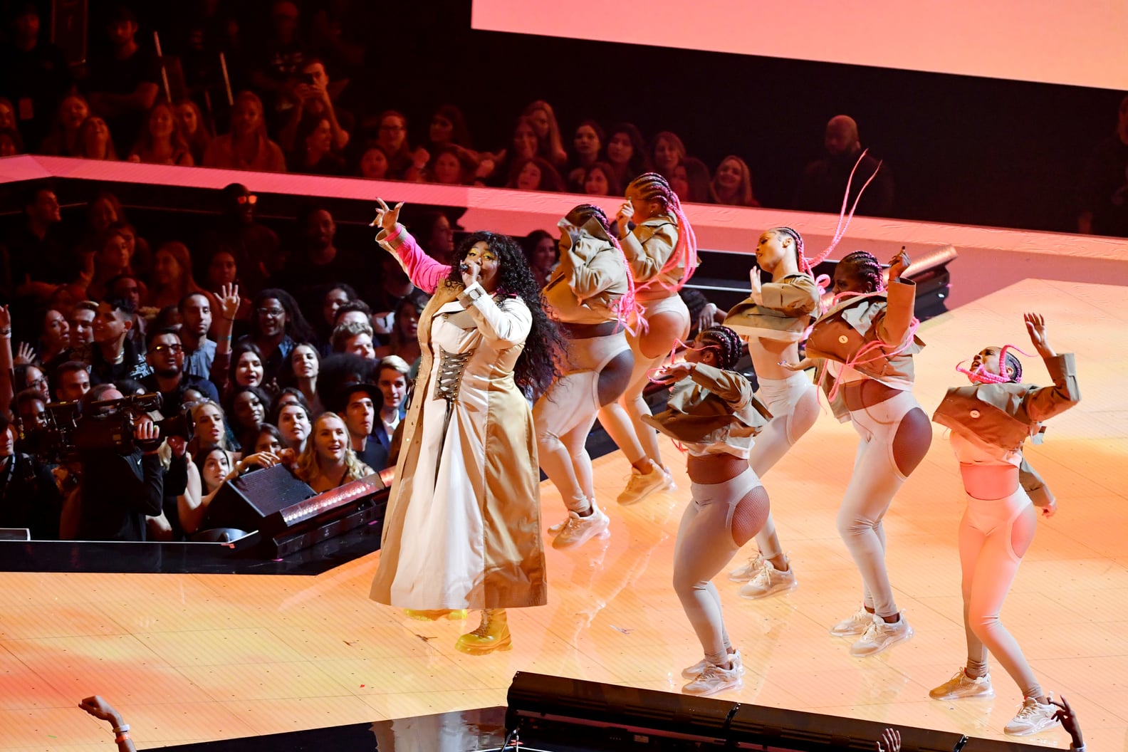 Lizzo 2019 MTV VMAs Performance Video | PS Entertainment