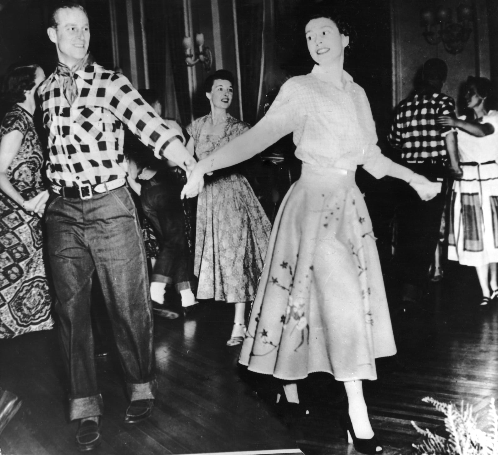 Pictures of the British Royal Family Dancing | PS Celebrity