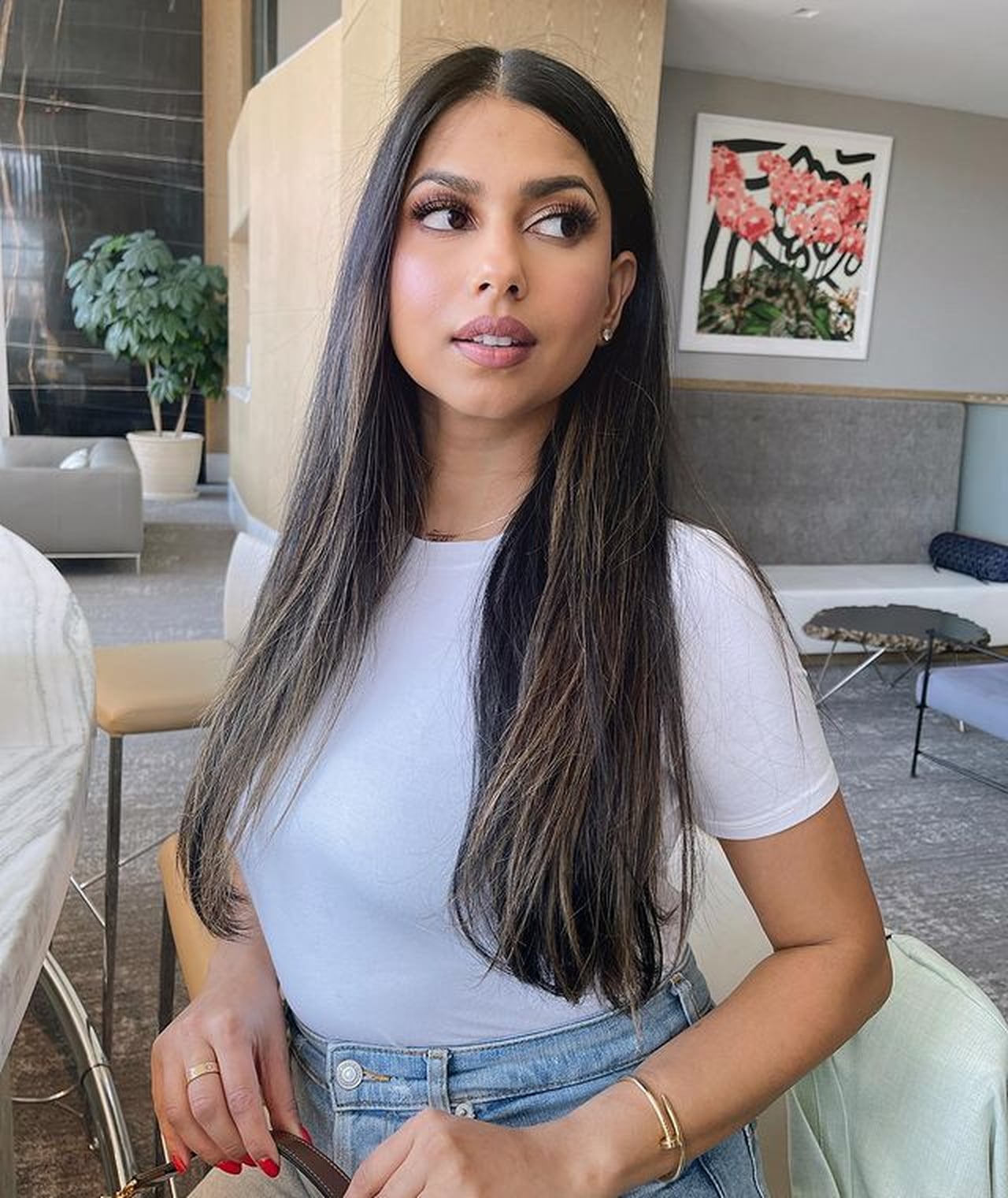 62 Stylish South Asian Fashion Influencers to Follow | PS Fashion