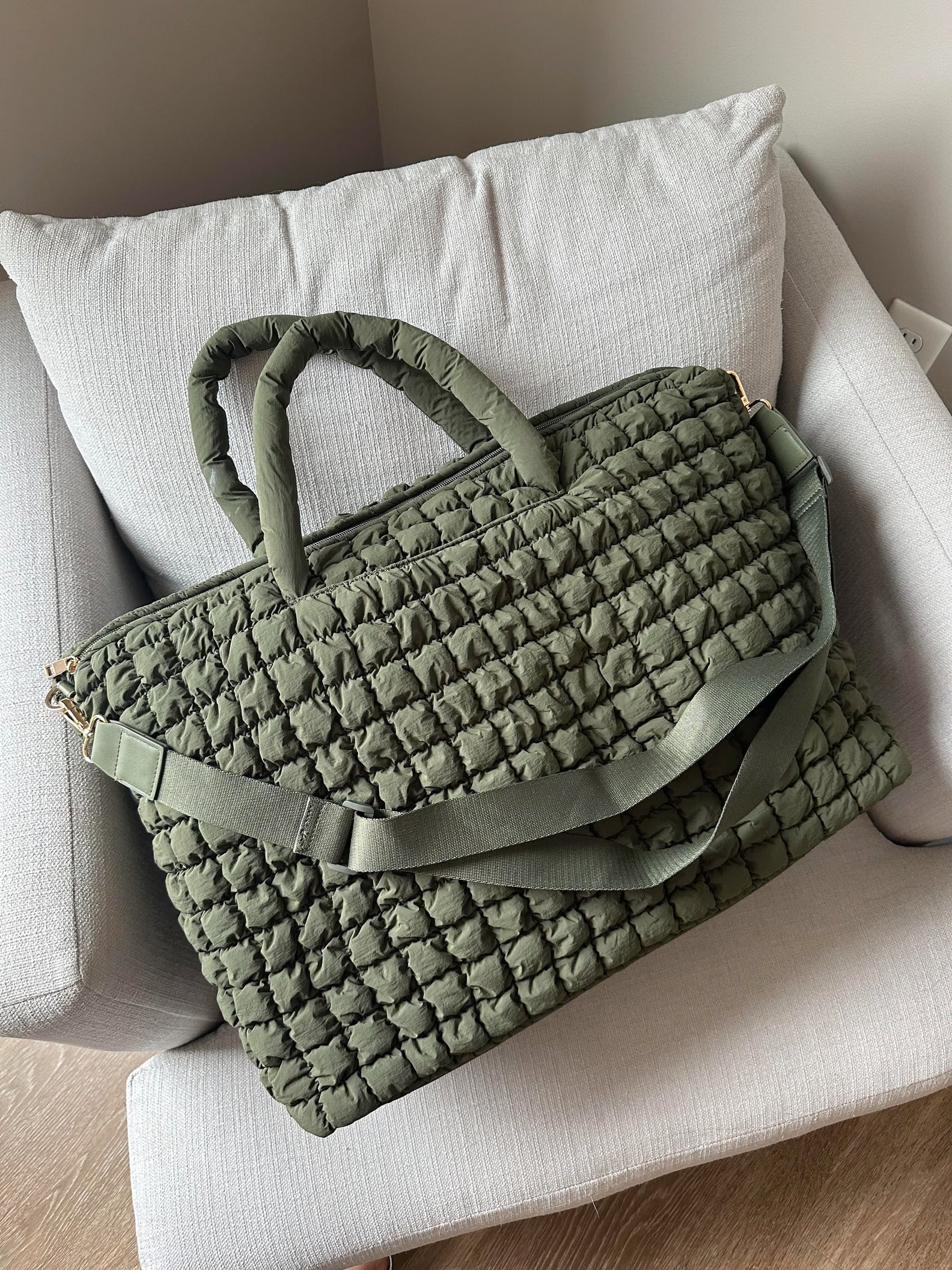 Target A New Day Soft Puff Weekender Bag Review With Photos | PS Fashion