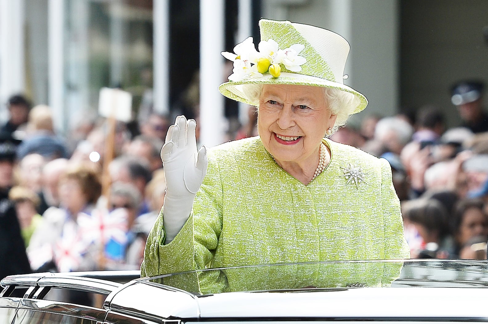 Queen Elizabeth II Smiling Pictures | PS Celebrity