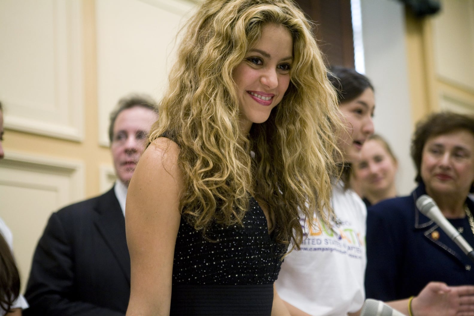 Shakira's Photos Through the Years | PS Latina
