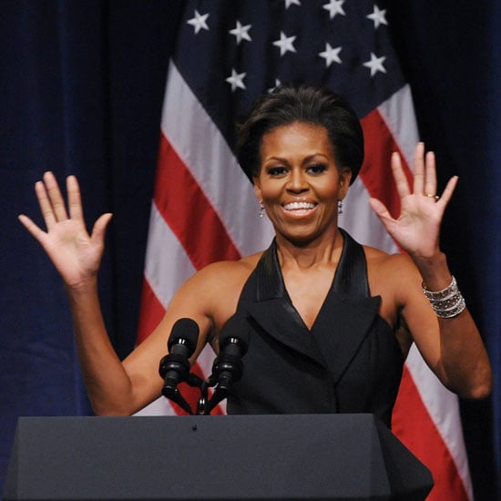 Michelle Obama Beats Ellen at Push-Ups | POPSUGAR Fitness Michelle Obama Beats Ellen at Push-Ups | POPSUGAR Fitness