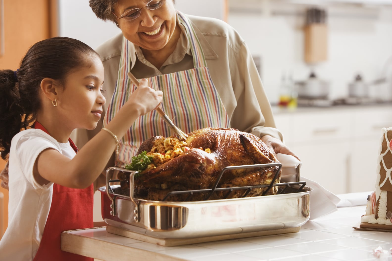 Tips and Activities For a Virtual Thanksgiving With Kids | PS Family