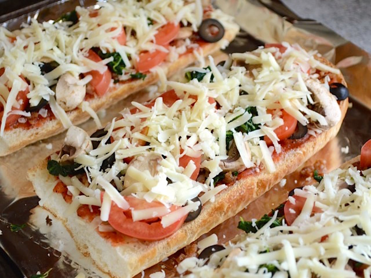 Loaded French Bread Pizza Recipe | PS Food