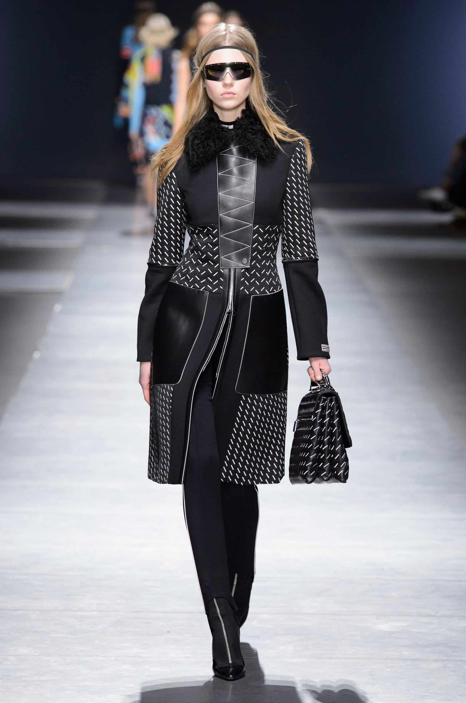 Versace Fall 2016 Runway | PS Fashion