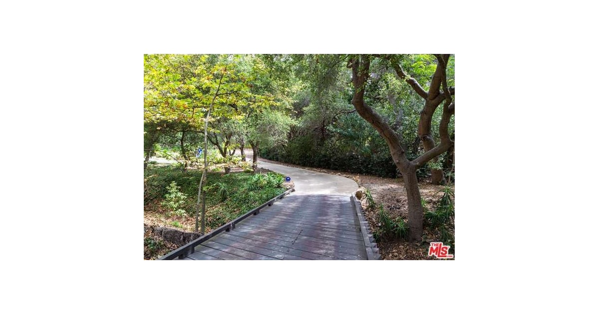 Miley Cyrus Buys Malibu House Near Liam | POPSUGAR Home Photo 10