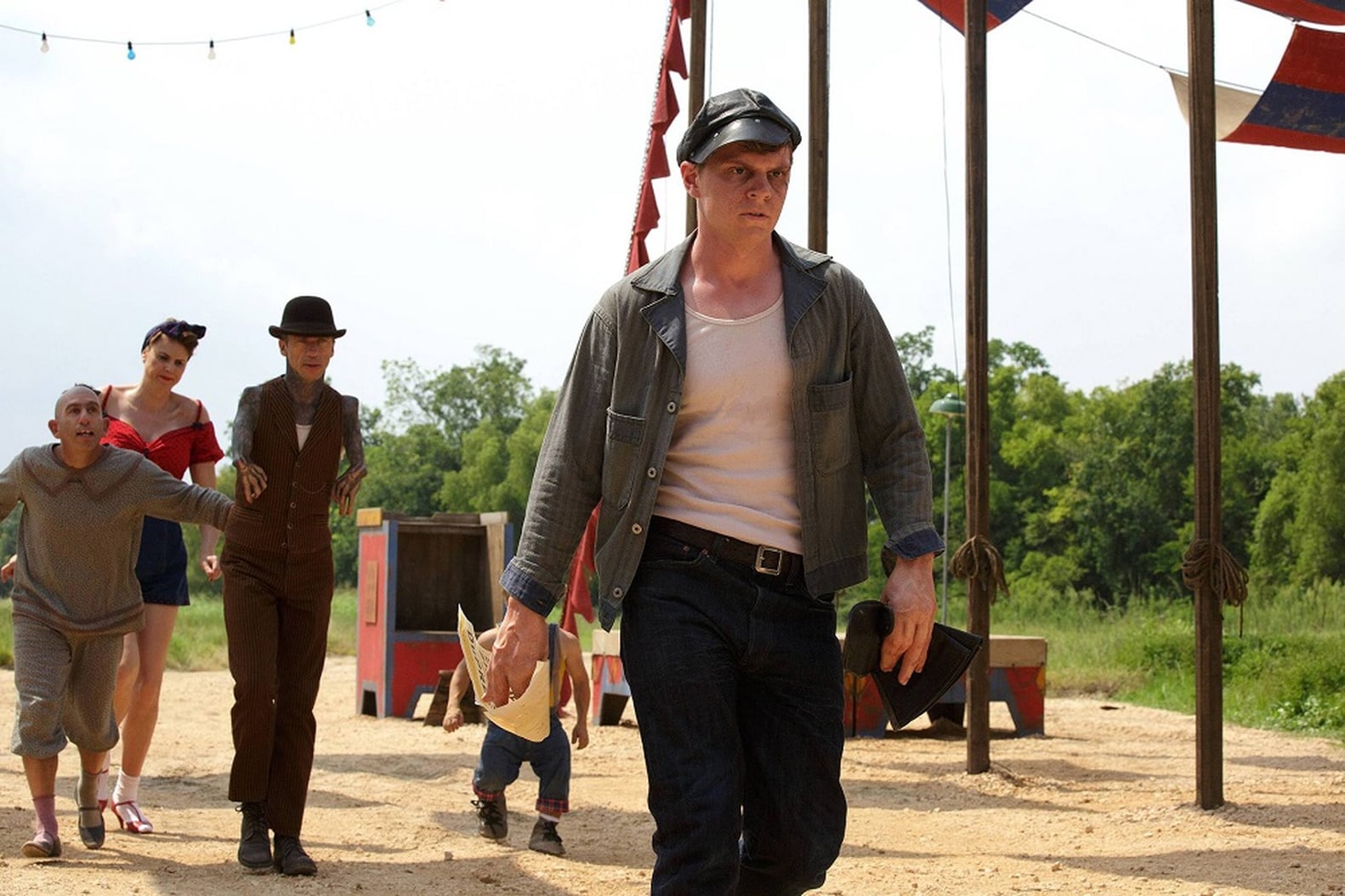 American Horror Story: Freak Show Pictures | POPSUGAR Entertainment