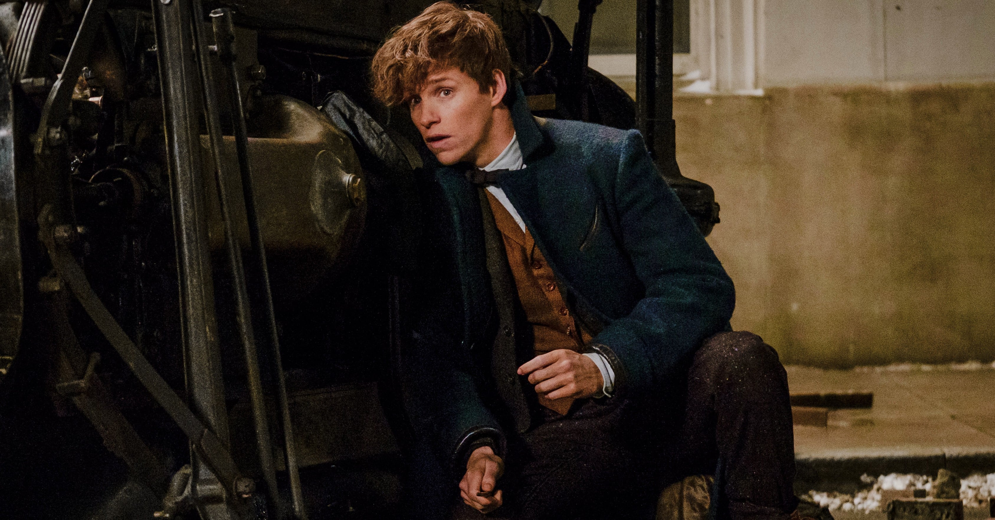 Who Plays Gellert Grindelwald in Fantastic Beasts? | POPSUGAR Entertainment