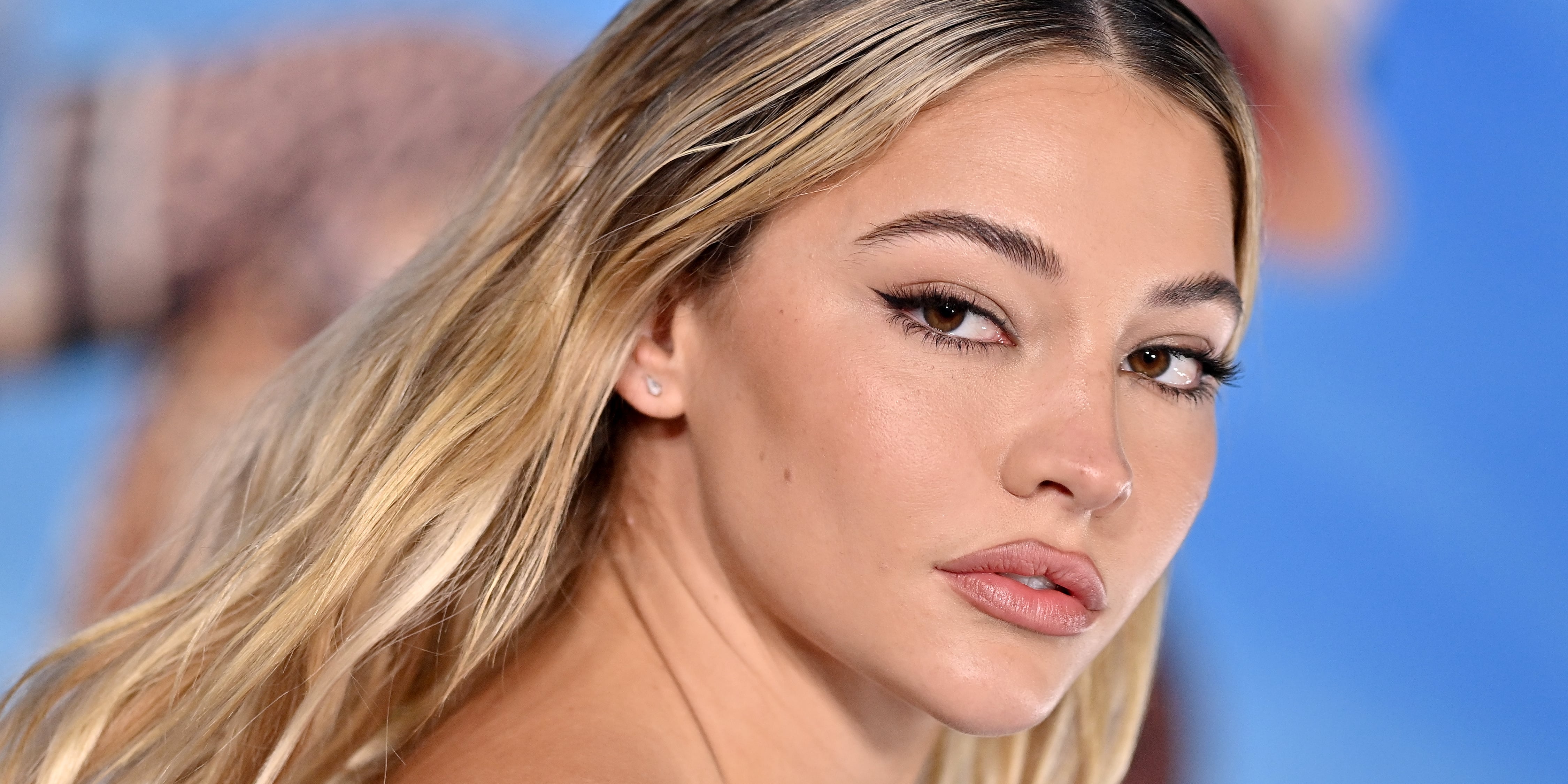 Madelyn Cline's Red Bob Hairstyle For New Magazine Cover | PS Beauty