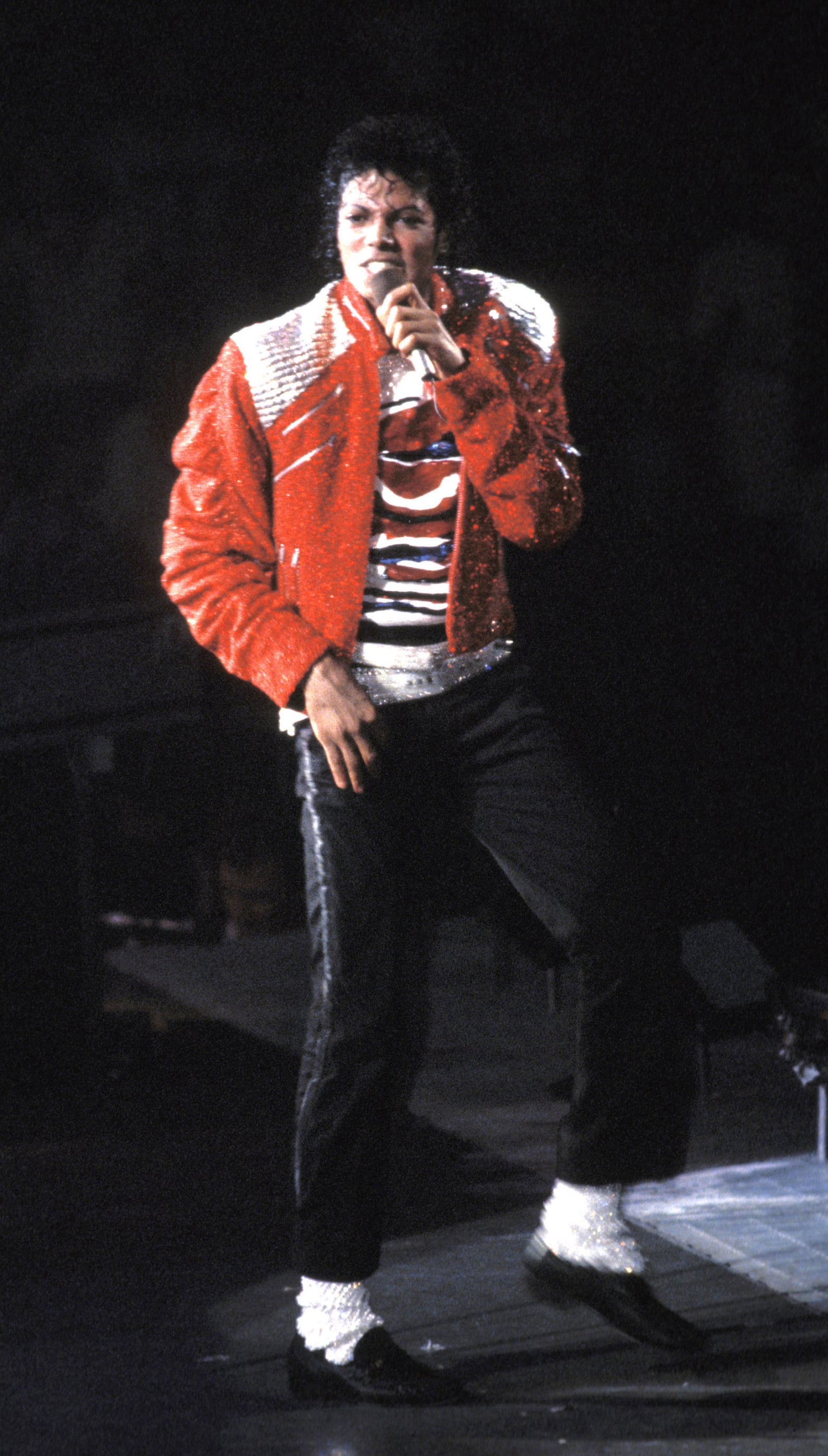 32 Iconic Musician Halloween Costume Ideas | PS Celebrity