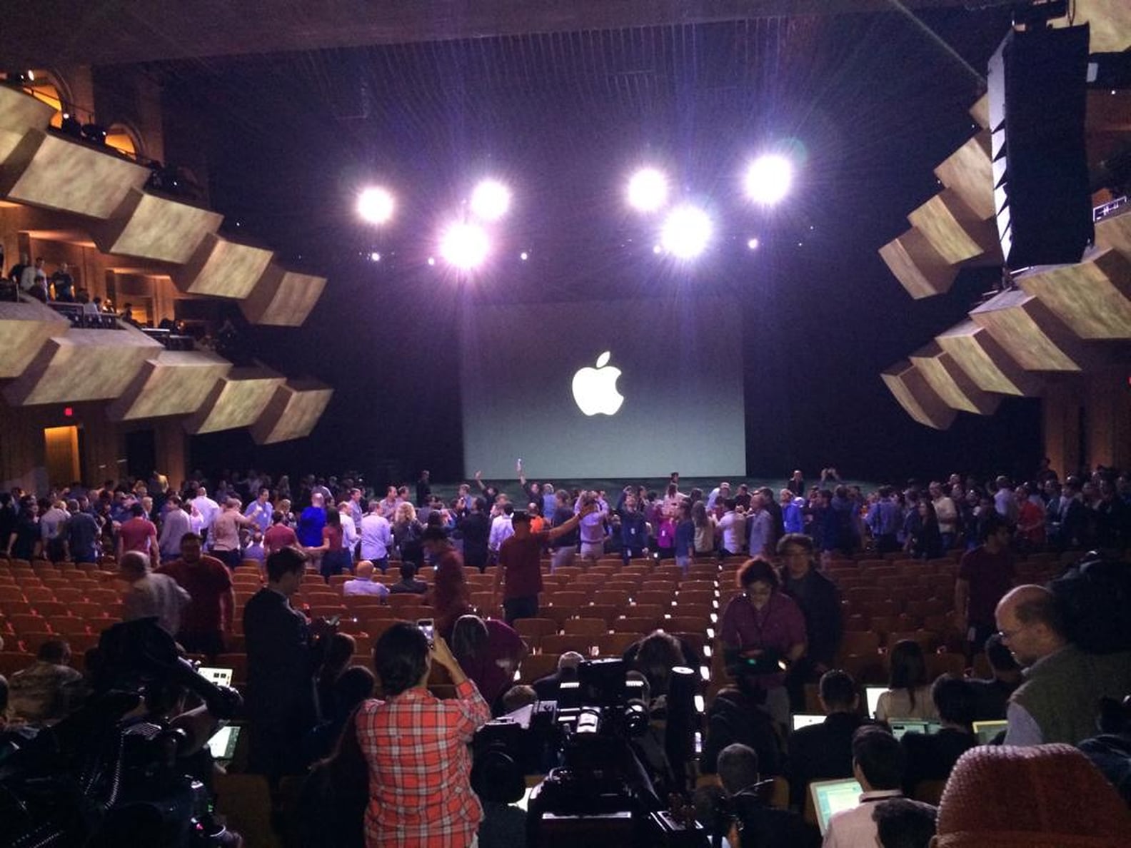 What an Apple Event Looks Like | PS Tech