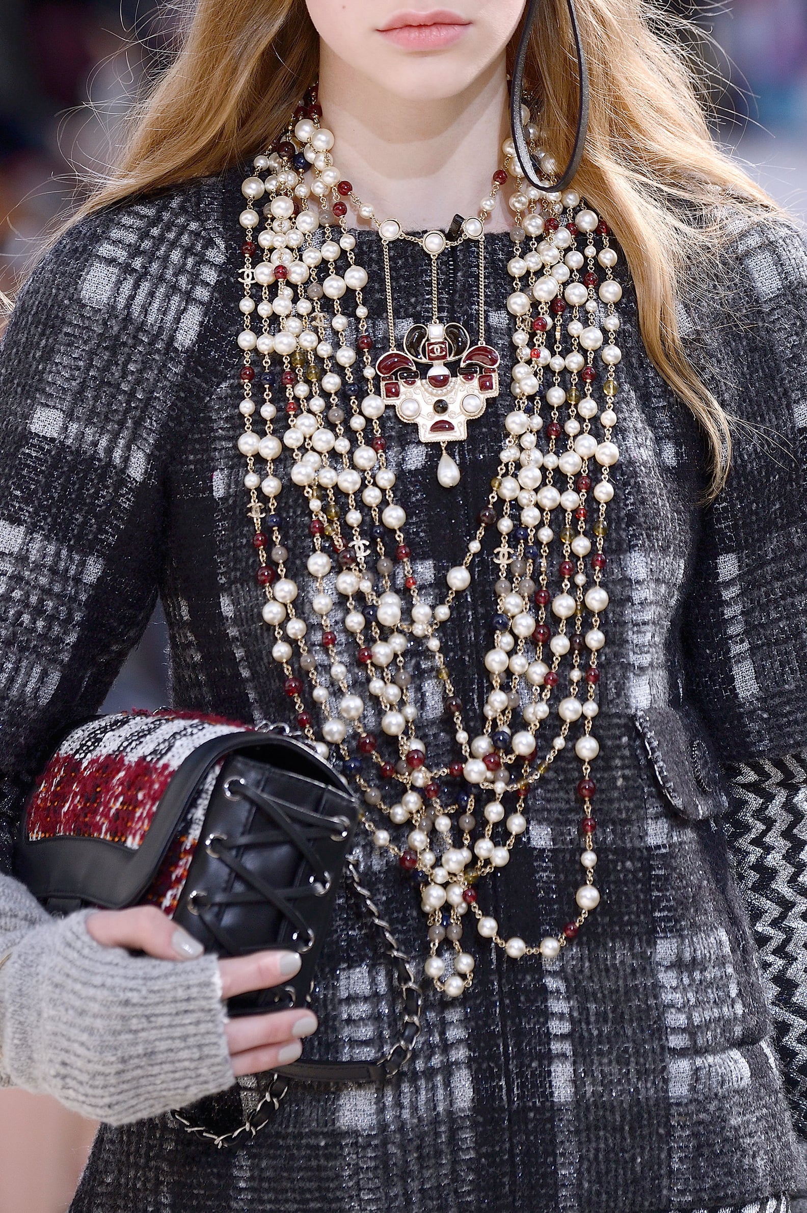 Chanel Runway Details Fall 2016 | PS Fashion