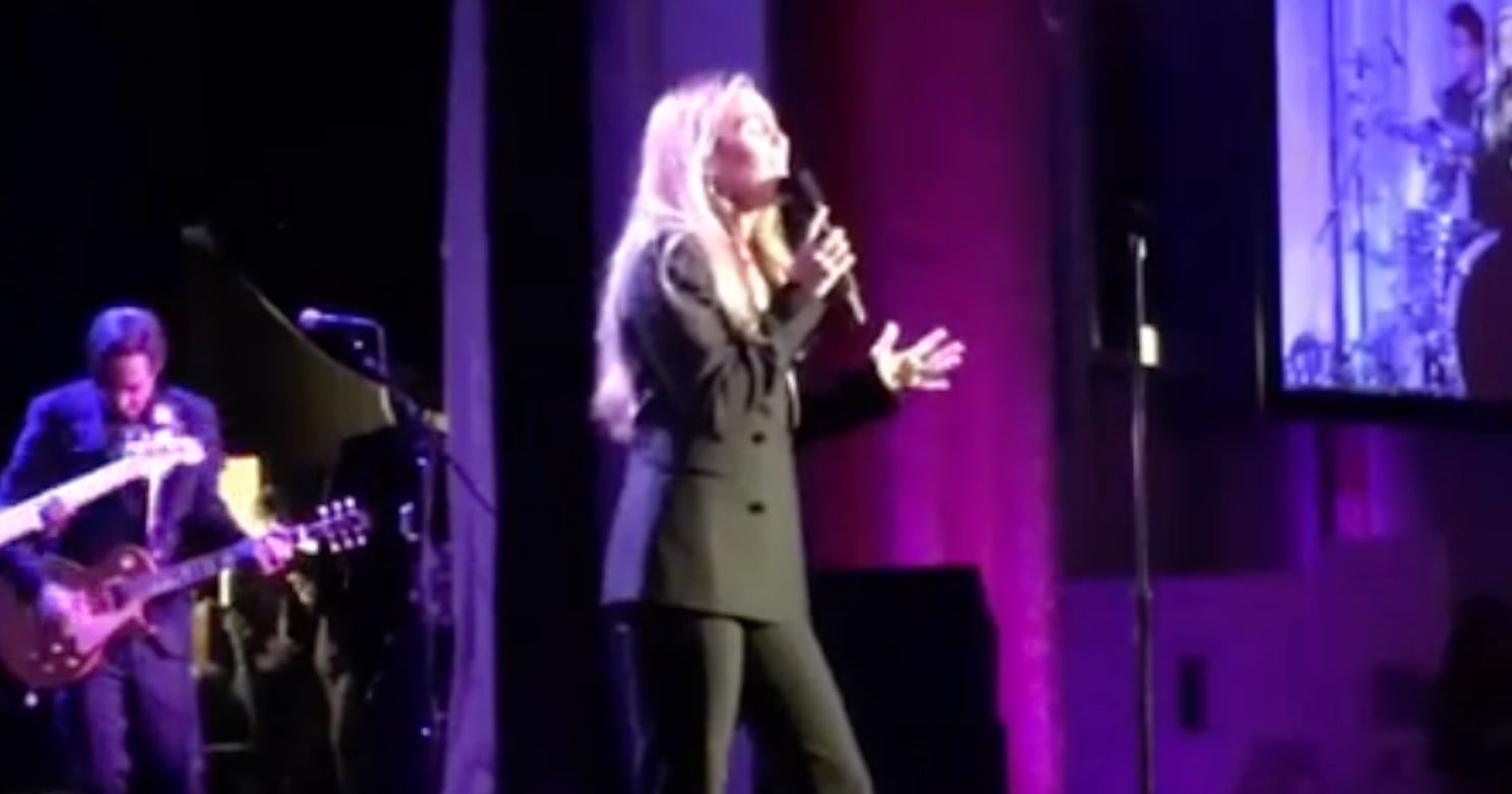 Miley Cyrus Sings "The Climb" at Cancer Research Event Video | PS ...
