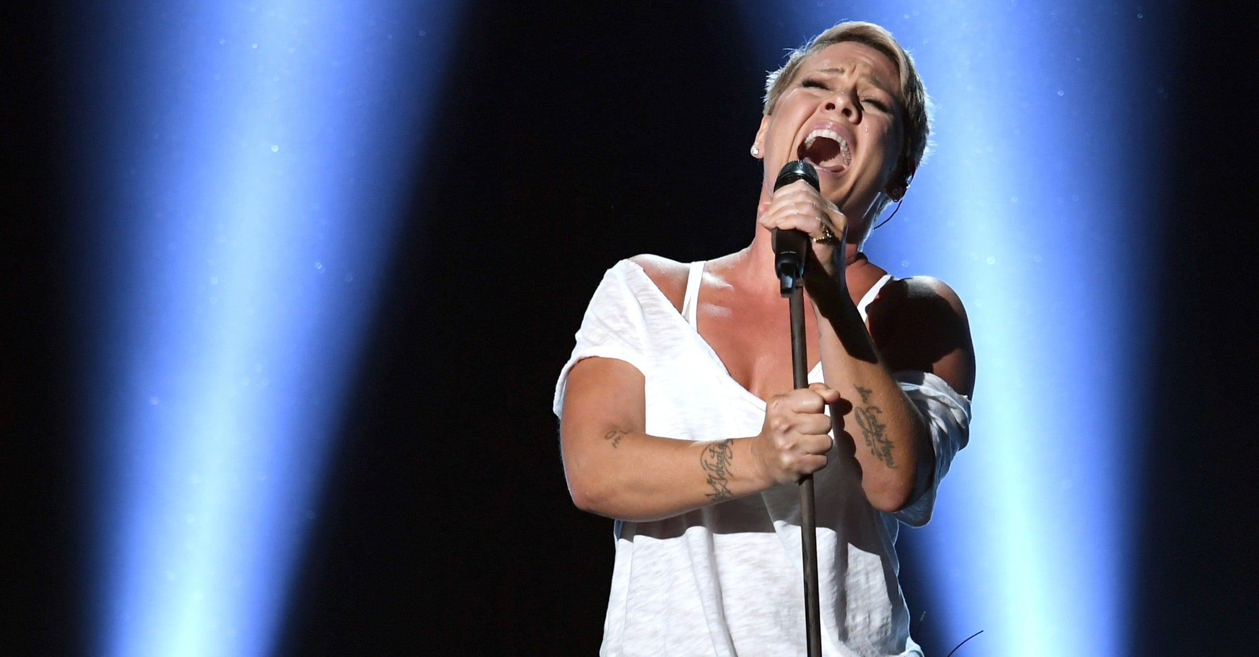 Pink Performance at the Grammys 2018 Video | PS Entertainment