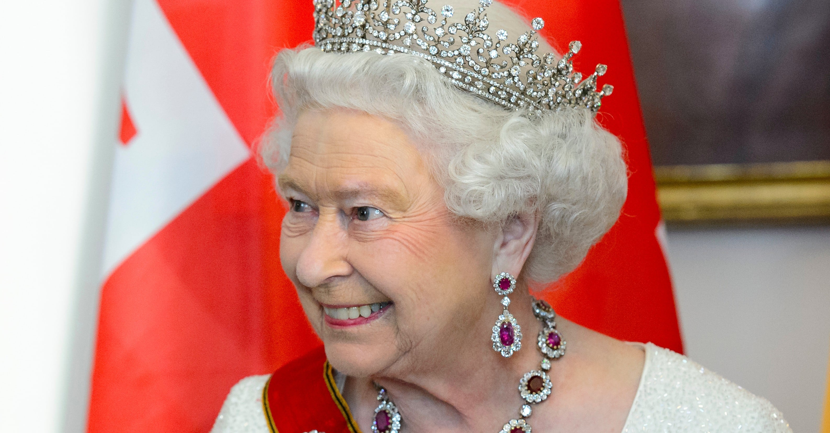 Queen Elizabeth II's Earrings | PS Fashion