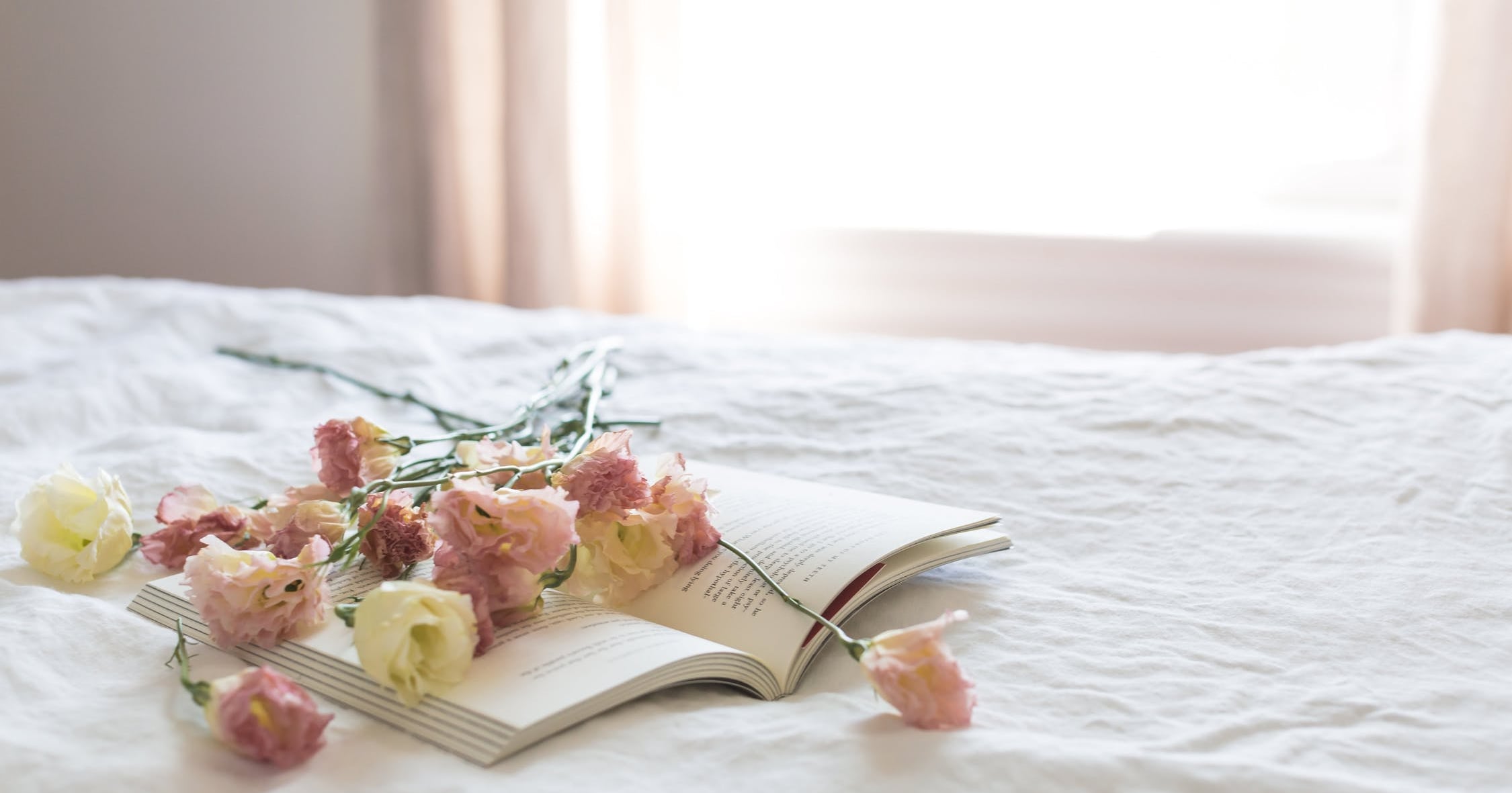 How to Incorporate Flowers Into Your Bedroom Decor | POPSUGAR Home