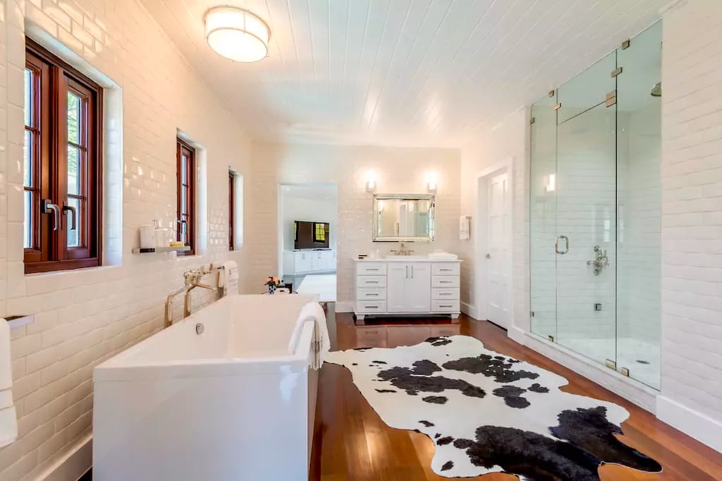 Jamie Foxx Miami Airbnb Mansion | POPSUGAR Home