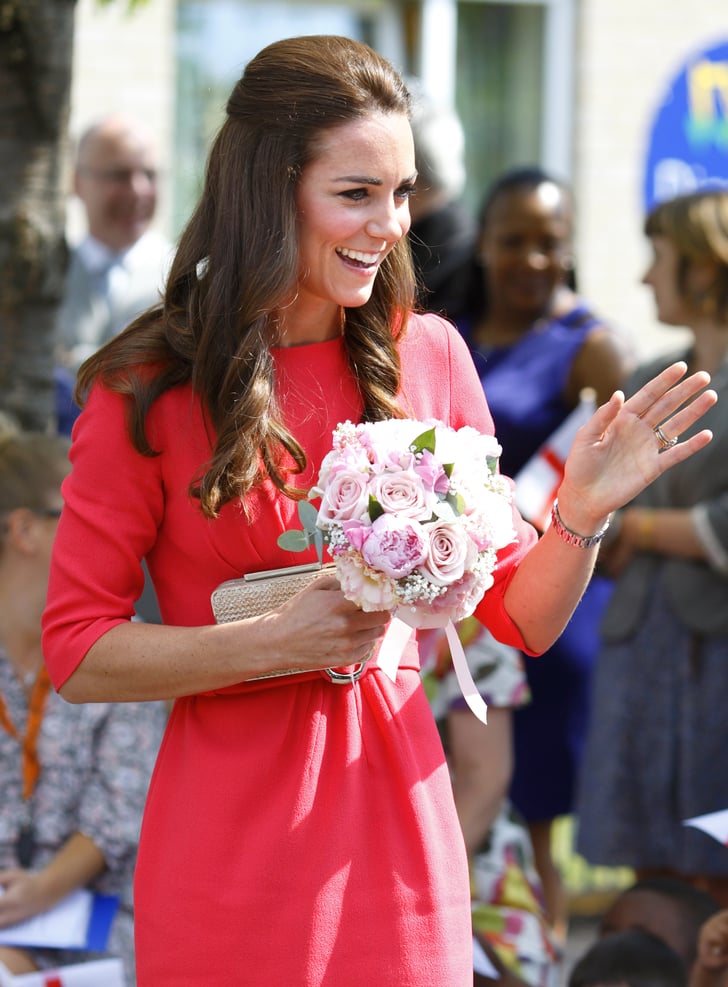 Royal Wave | Around the World With the Week's Best Photos | POPSUGAR ...