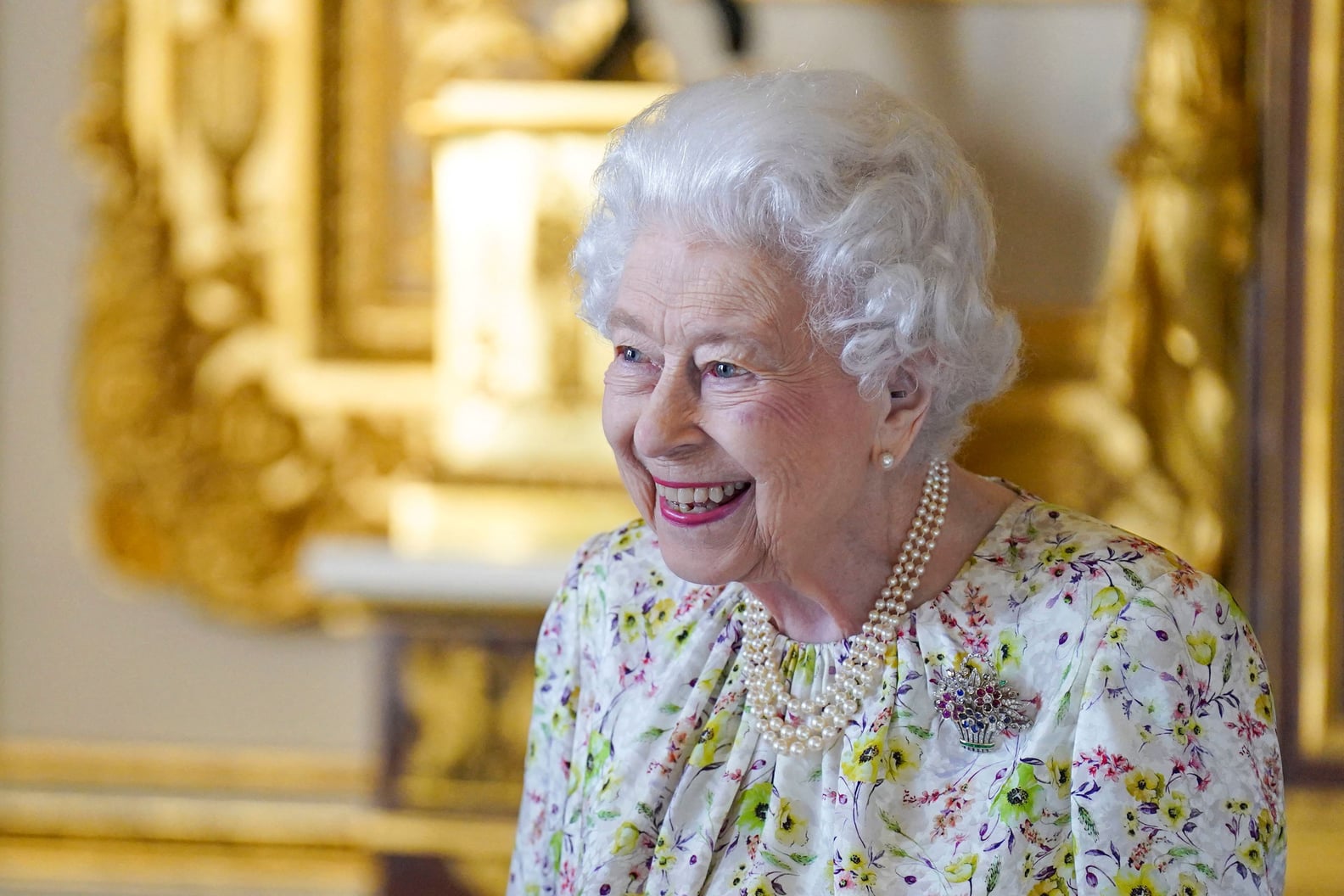 Actors Who Have Played Queen Elizabeth II on TV and in FIlm | PS ...