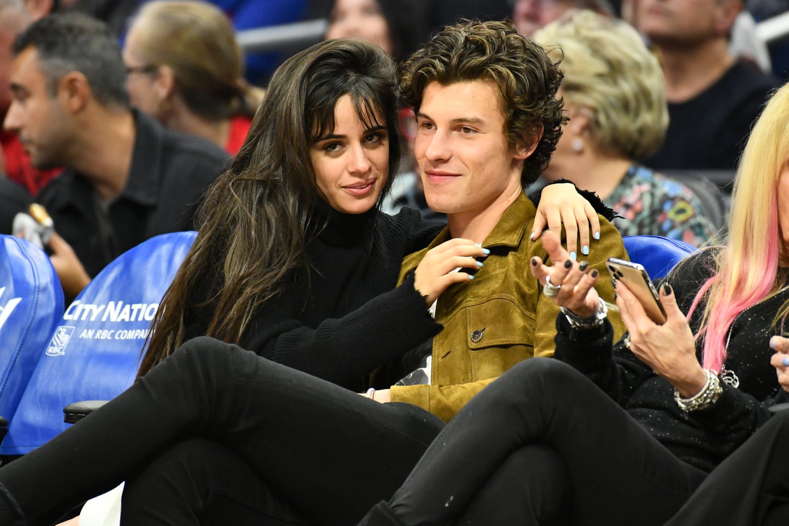 Camila Cabello and Shawn Mendes Kissing at LA Clippers Game | PS Celebrity