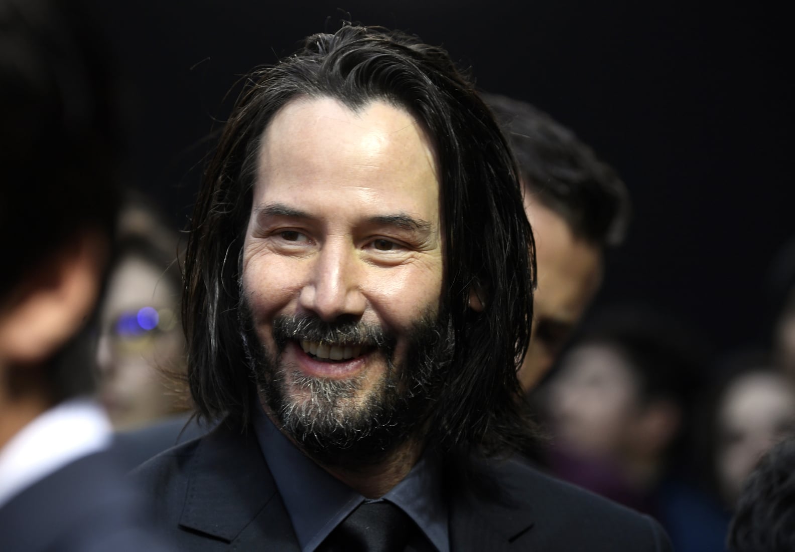 Pictures of Keanu Reeves Smiling | PS Celebrity